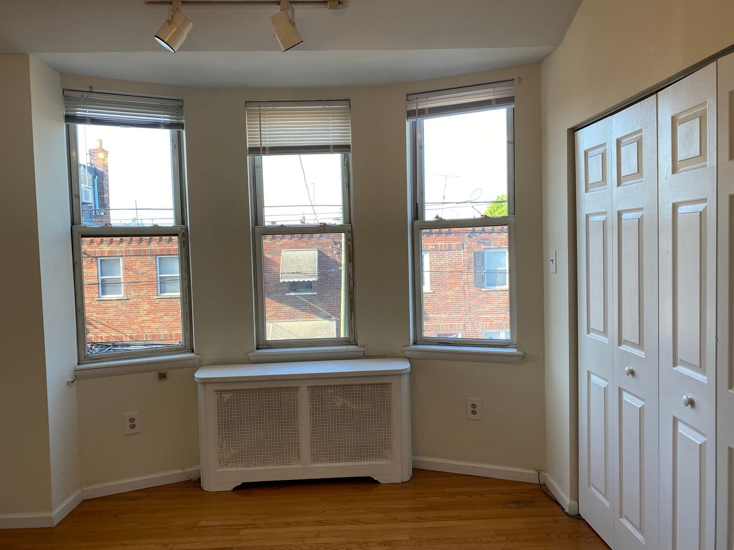 730 Tasker - Philadelphia, PA | ApartmentAdvisor